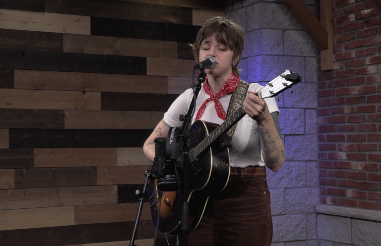 Globe Music Presents: Cat Clyde - GLOBE RADIO 91.1 FM WGCS